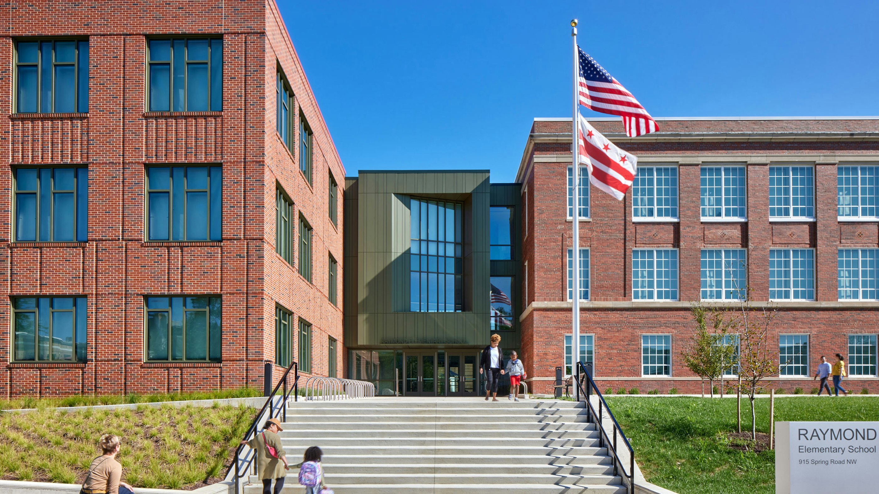 Raymond Elementary School